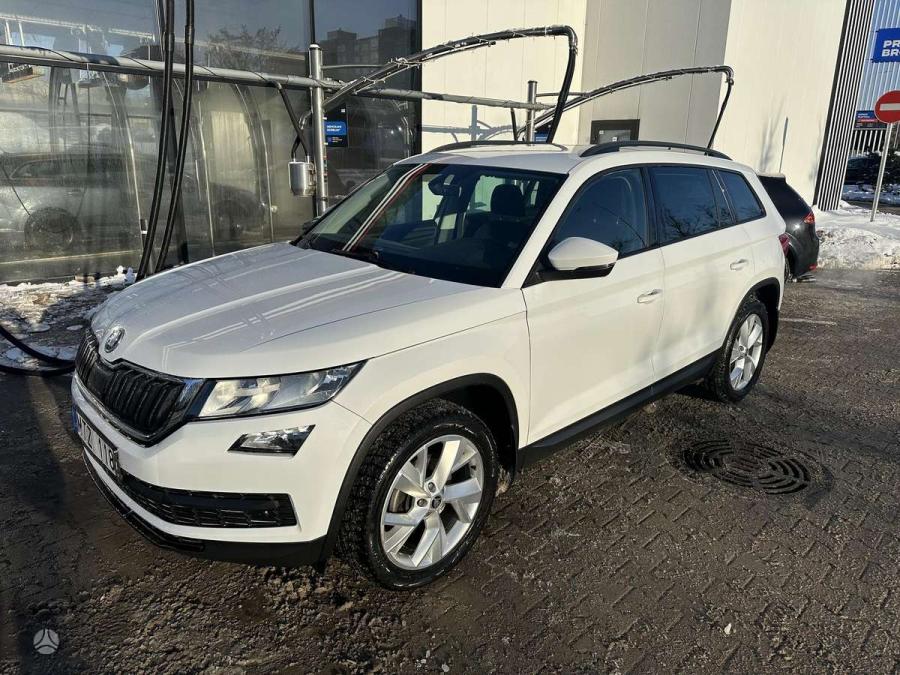 Белый Шкода Kodiaq 2018 в Вильнюс, объемом двигателя 1.97 л и пробегом 252 тыс. км за 13500 €, фото 3 на AUTOMOTO.COM.LV