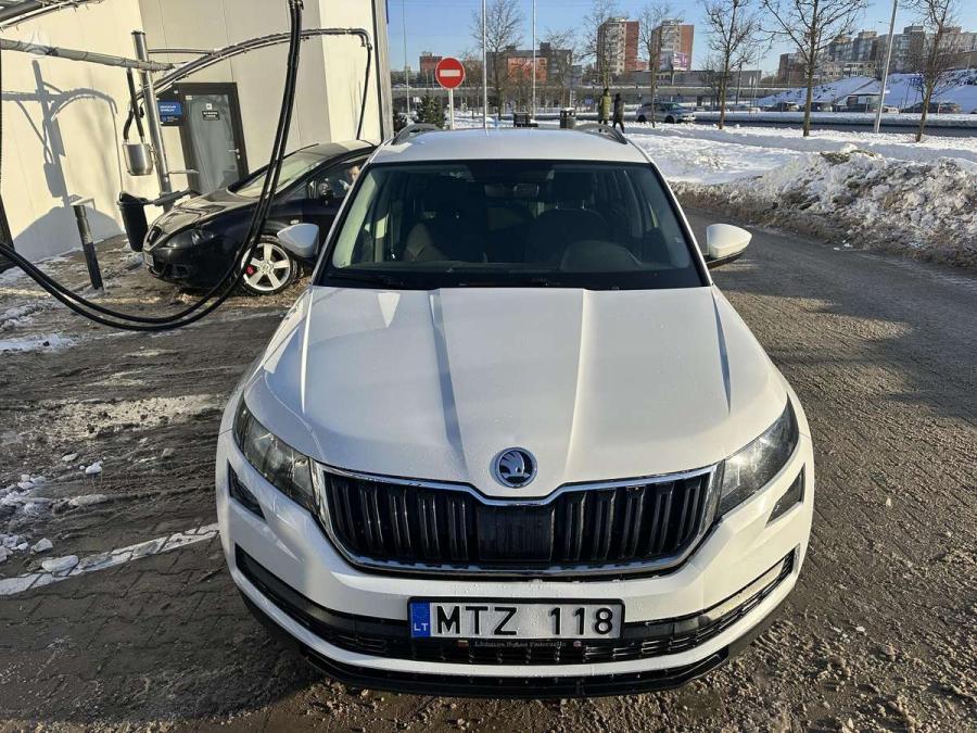 Белый Шкода Kodiaq 2018 в Вильнюс, объемом двигателя 1.97 л и пробегом 252 тыс. км за 13500 €, фото 4 на AUTOMOTO.COM.LV