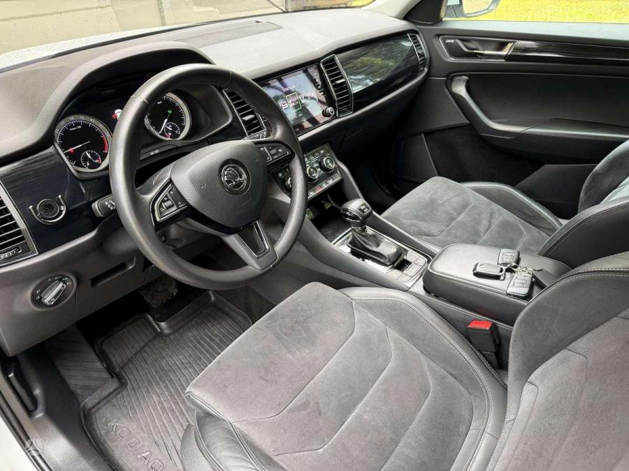 Белый Шкода Kodiaq 2018 в Пренай, объемом двигателя 1.97 л и пробегом 256 тыс. км за 15950 €, фото 25 на AUTOMOTO.COM.LV