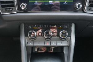 Белый Шкода Kodiaq 2018 в Вильнюс, объемом двигателя 2.00 л и пробегом 200 тыс. км за 18950 €, фото 32 на AUTOMOTO.COM.LV