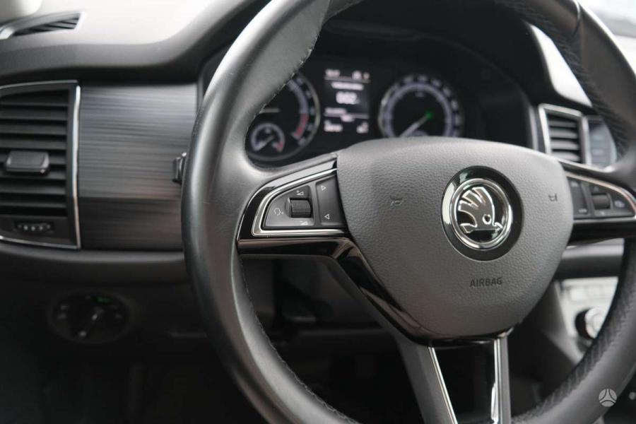 Белый Шкода Kodiaq 2018 в Вильнюс, объемом двигателя 2.00 л и пробегом 200 тыс. км за 18950 €, фото 36 на AUTOMOTO.COM.LV