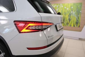 Белый Шкода Kodiaq 2018 в Вильнюс, объемом двигателя 2.00 л и пробегом 200 тыс. км за 18950 €, фото 53 на AUTOMOTO.COM.LV