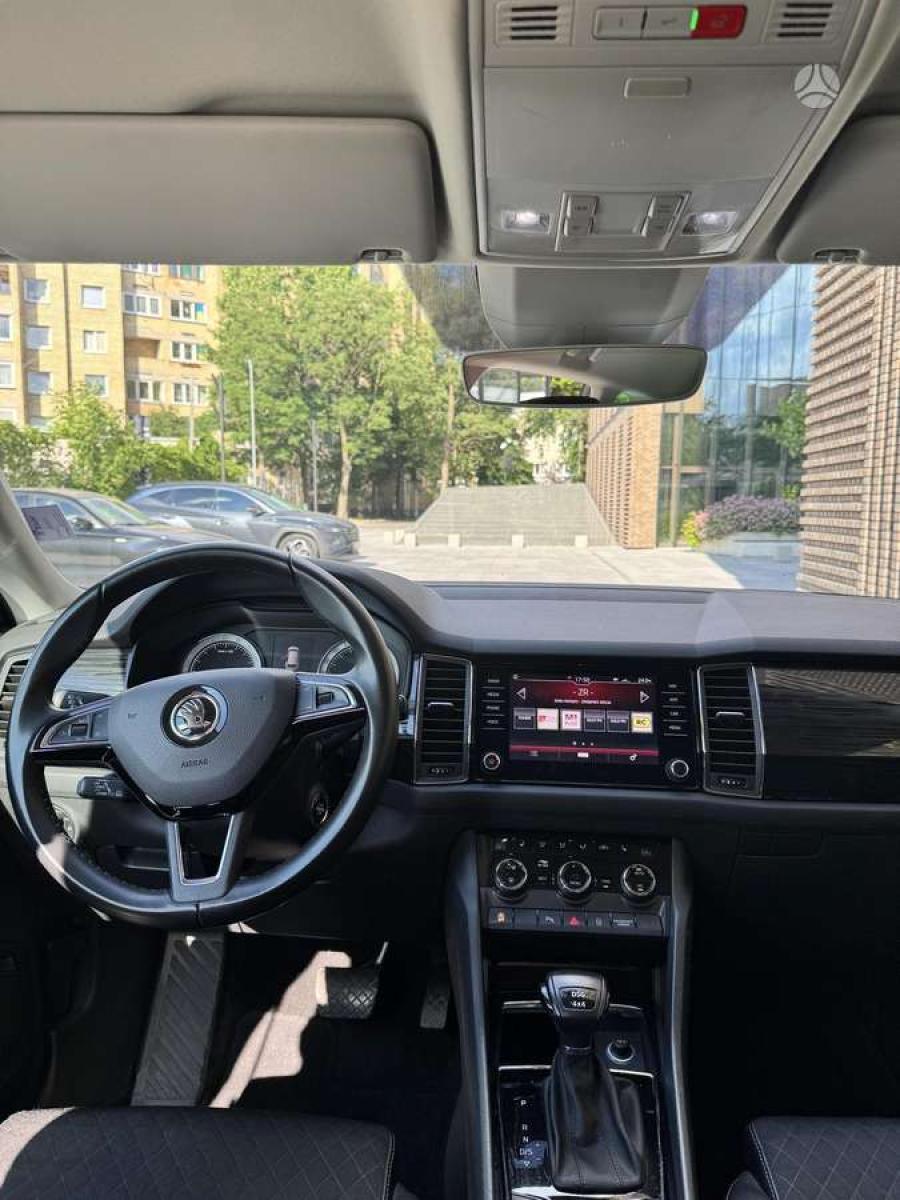 White Skoda Kodiaq 2018 in Vilnius, with an engine capacity of 1.97 L and mileage of 121 thousand km for 19200 €, photo 8 on AUTOMOTO.COM.LV