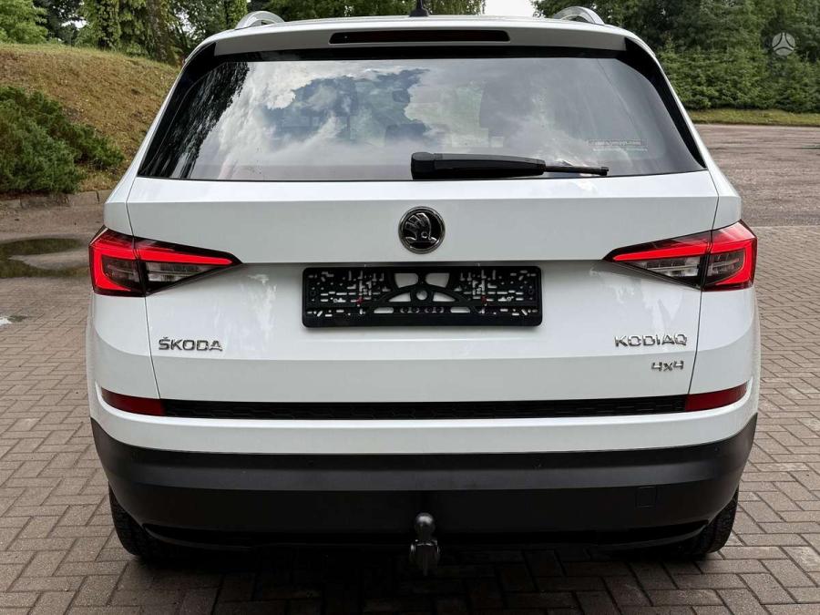 Белый Шкода Kodiaq 2018 в Пренай, объемом двигателя 1.97 л и пробегом 253 тыс. км за 15700 €, фото 10 на AUTOMOTO.COM.LV
