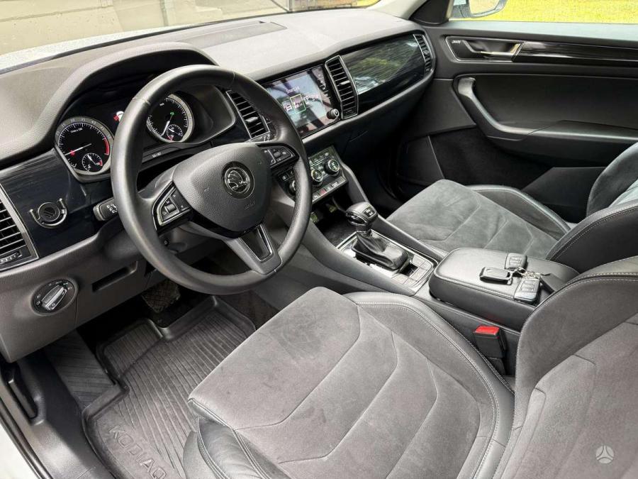 Белый Шкода Kodiaq 2018 в Пренай, объемом двигателя 1.97 л и пробегом 253 тыс. км за 15700 €, фото 18 на AUTOMOTO.COM.LV