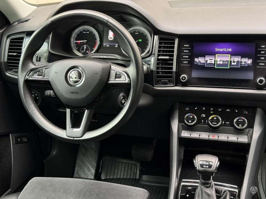 Белый Шкода Kodiaq 2018 в Пренай, объемом двигателя 1.97 л и пробегом 253 тыс. км за 15700 €, фото 25 на AUTOMOTO.COM.LV