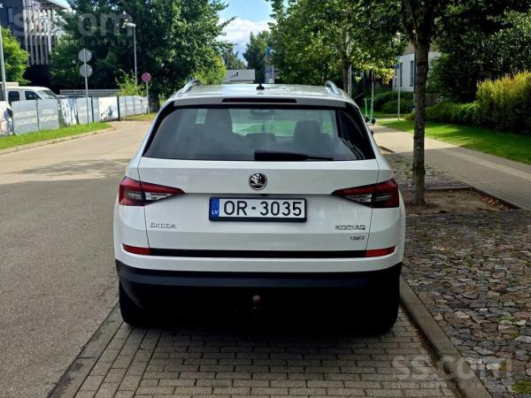 Balts Skoda Kodiaq 2018 Rīga, ar dzinēja tilpumu 2.00 L un nobraukumu 263 tūkst. km par 15780 €, foto 4 vietnē AUTOMOTO.COM.LV
