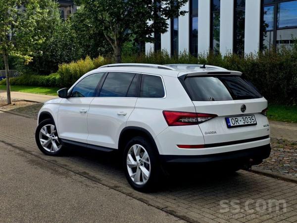 Balts Skoda Kodiaq 2018 Rīga, ar dzinēja tilpumu 2.00 L un nobraukumu 263 tūkst. km par 15780 €, foto 5 vietnē AUTOMOTO.COM.LV