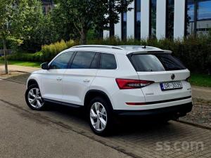 Белый Шкода Kodiaq 2018 в Рига, объемом двигателя 2.00 л и пробегом 263 тыс. км за 15780 €, фото 6 на AUTOMOTO.COM.LV