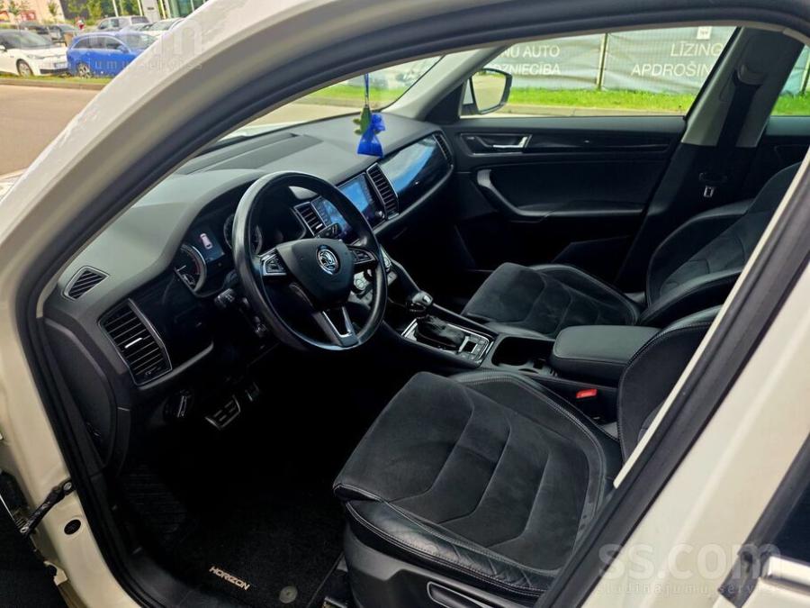 Белый Шкода Kodiaq 2018 в Рига, объемом двигателя 2.00 л и пробегом 263 тыс. км за 15780 €, фото 10 на AUTOMOTO.COM.LV