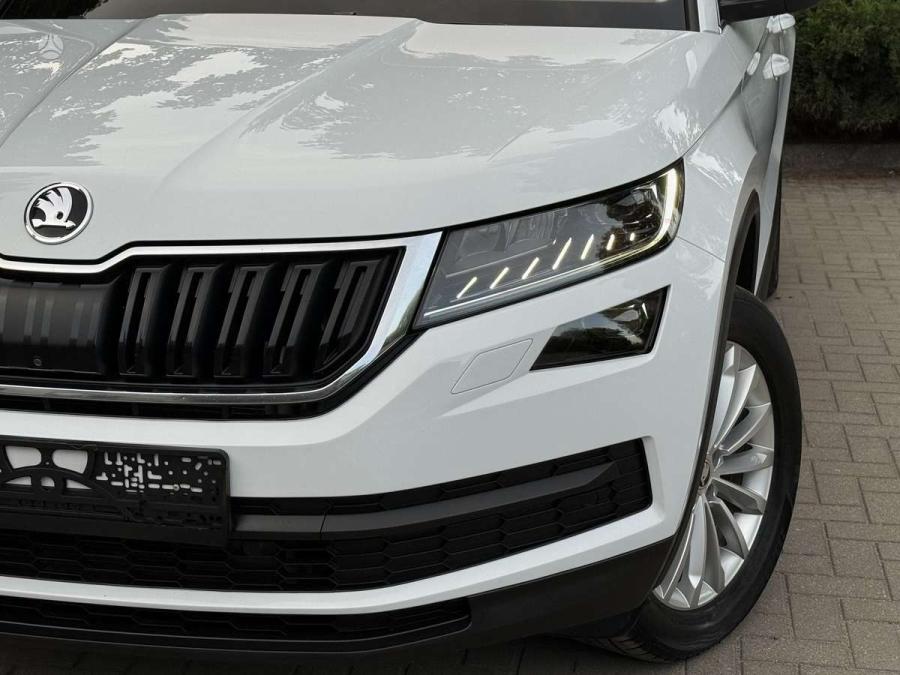 Белый Шкода Kodiaq 2018 в Пренай, объемом двигателя 1.97 л и пробегом 247 тыс. км за 18800 €, фото 7 на AUTOMOTO.COM.LV