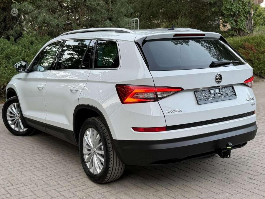Белый Шкода Kodiaq 2018 в Пренай, объемом двигателя 1.97 л и пробегом 247 тыс. км за 18800 €, фото 14 на AUTOMOTO.COM.LV