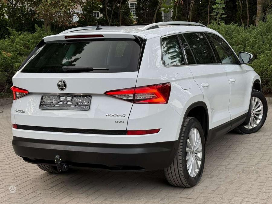 Белый Шкода Kodiaq 2018 в Пренай, объемом двигателя 1.97 л и пробегом 247 тыс. км за 18800 €, фото 16 на AUTOMOTO.COM.LV