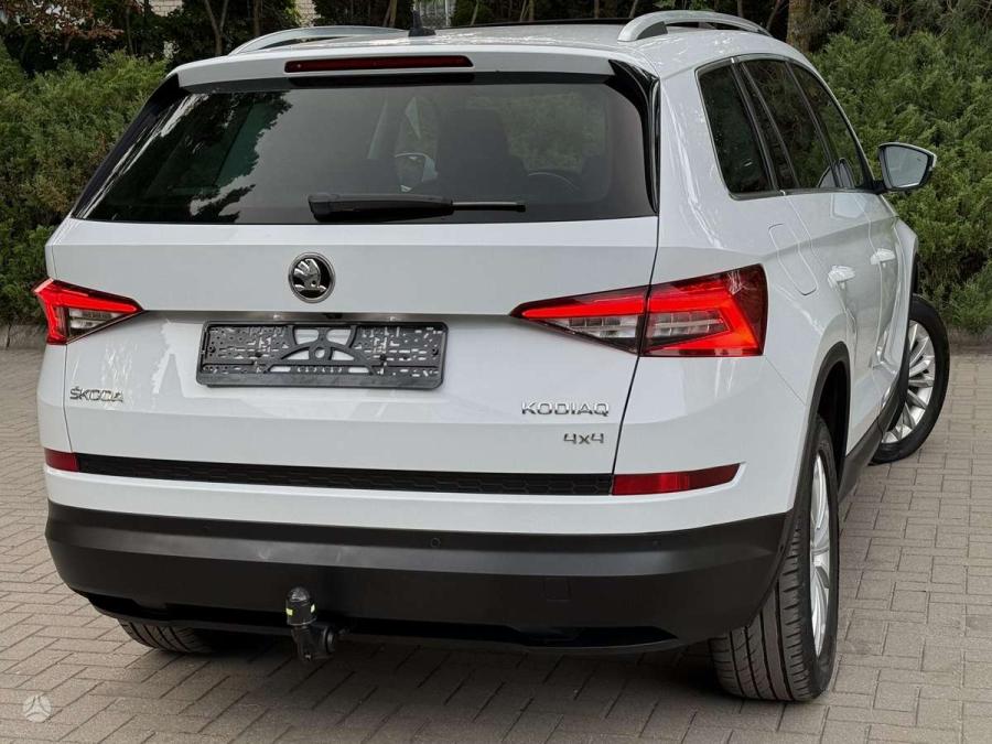 Белый Шкода Kodiaq 2018 в Пренай, объемом двигателя 1.97 л и пробегом 247 тыс. км за 18800 €, фото 17 на AUTOMOTO.COM.LV