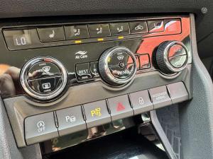 Белый Шкода Kodiaq 2018 в Пренай, объемом двигателя 1.97 л и пробегом 280 тыс. км за 14850 €, фото 44 на AUTOMOTO.COM.LV