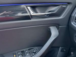 Белый Шкода Kodiaq 2018 в Пренай, объемом двигателя 1.97 л и пробегом 280 тыс. км за 14850 €, фото 47 на AUTOMOTO.COM.LV