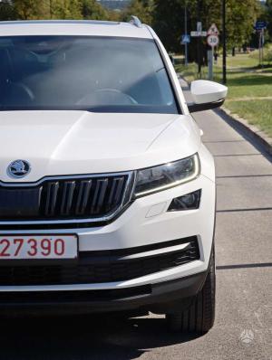 White Skoda Kodiaq 2018 in Vilnius, with an engine capacity of 1.97 L and mileage of 187 thousand km for 19900 €, photo 4 on AUTOMOTO.COM.LV