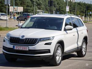 White Skoda Kodiaq 2018 in Vilnius, with an engine capacity of 1.97 L and mileage of 187 thousand km for 19900 €, photo 5 on AUTOMOTO.COM.LV