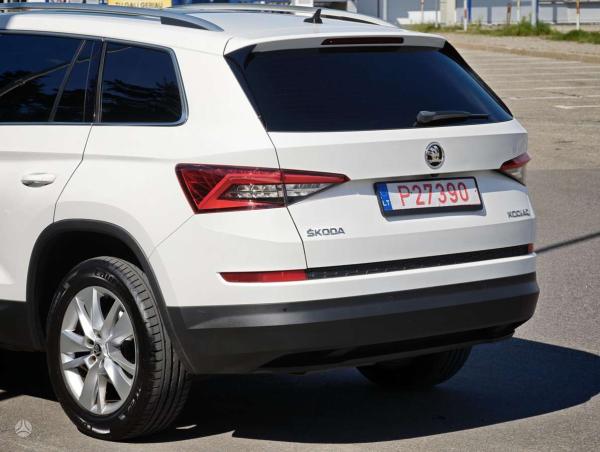 Белый Шкода Kodiaq 2018 в Вильнюс, объемом двигателя 1.97 л и пробегом 187 тыс. км за 19900 €, фото 6 на AUTOMOTO.COM.LV
