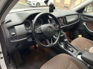 White Skoda Kodiaq 2018 in Vilnius, with an engine capacity of 2.00 L and mileage of 255 thousand km for 17800 €, photo 6 on AUTOMOTO.COM.LV