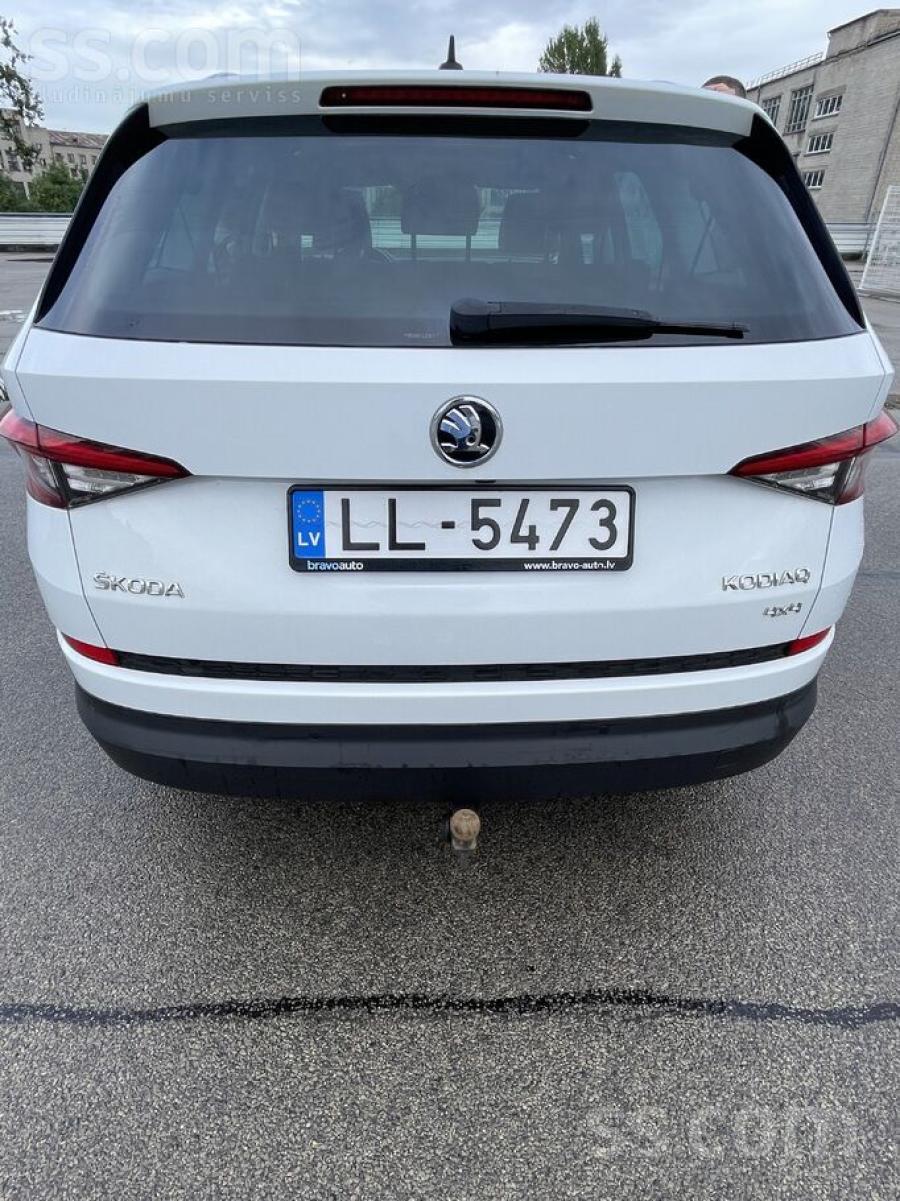 Balts Skoda Kodiaq 2018 Rīga, ar dzinēja tilpumu 2.00 L un nobraukumu 150 tūkst. km par 20600 €, foto 4 vietnē AUTOMOTO.COM.LV