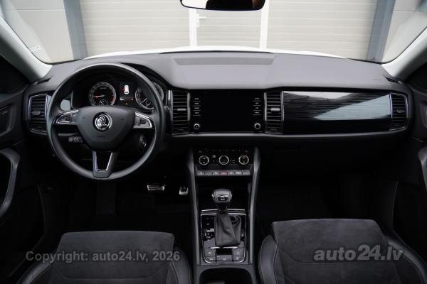 Balts Skoda Kodiaq 2018 Viljandi, ar dzinēja tilpumu 2.00 L un nobraukumu 145 tūkst. km par 21900 €, foto 10 vietnē AUTOMOTO.COM.LV
