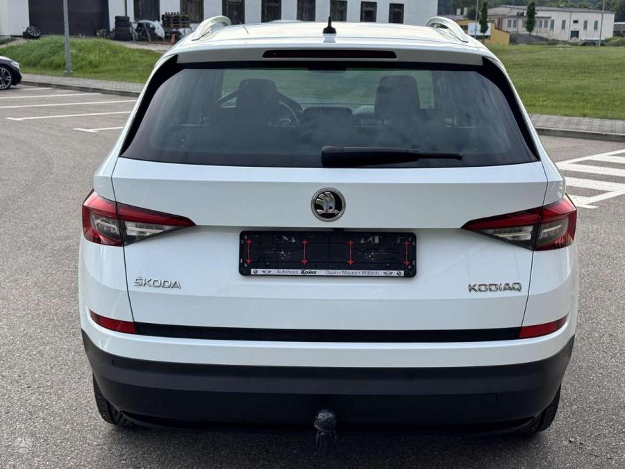 Белый Шкода Kodiaq 2018 в Пренай, объемом двигателя 1.97 л и пробегом 280 тыс. км за 14500 €, фото 5 на AUTOMOTO.COM.LV