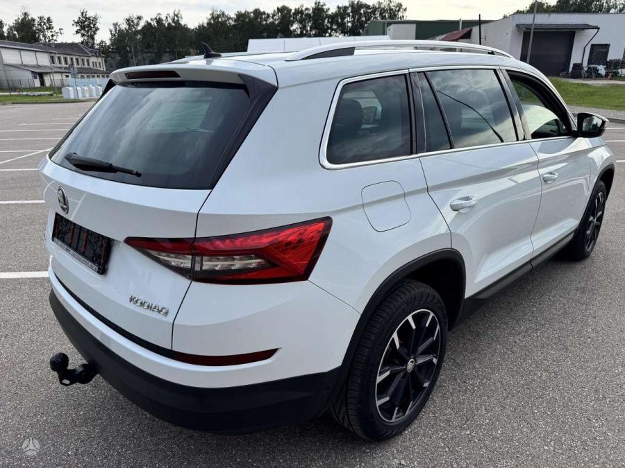 Белый Шкода Kodiaq 2018 в Пренай, объемом двигателя 1.97 л и пробегом 280 тыс. км за 14500 €, фото 6 на AUTOMOTO.COM.LV