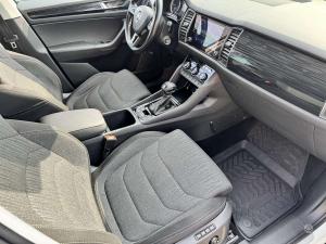 Белый Шкода Kodiaq 2018 в Пренай, объемом двигателя 1.97 л и пробегом 280 тыс. км за 14500 €, фото 26 на AUTOMOTO.COM.LV