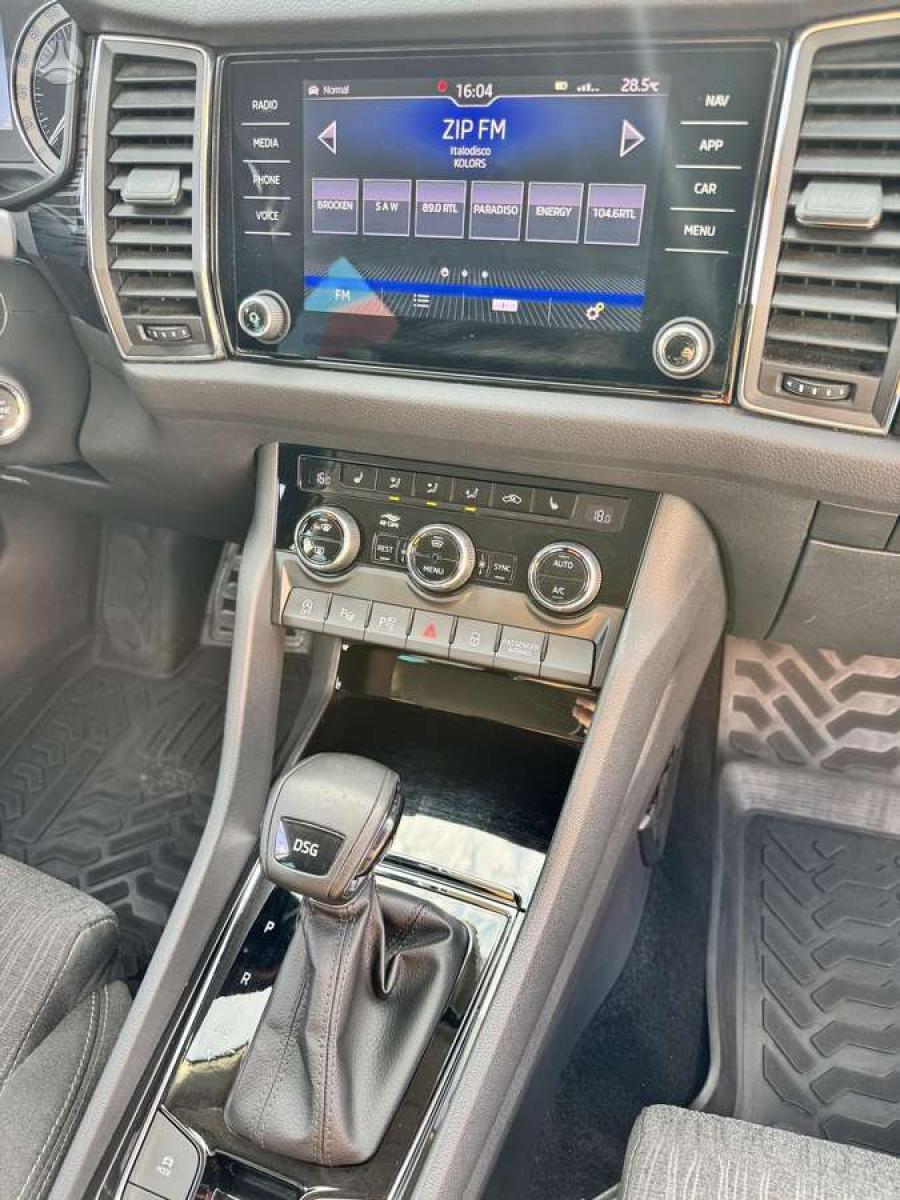 Белый Шкода Kodiaq 2018 в Пренай, объемом двигателя 1.97 л и пробегом 280 тыс. км за 14500 €, фото 27 на AUTOMOTO.COM.LV