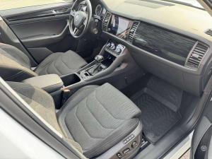 Белый Шкода Kodiaq 2018 в Пренай, объемом двигателя 1.97 л и пробегом 280 тыс. км за 14500 €, фото 30 на AUTOMOTO.COM.LV
