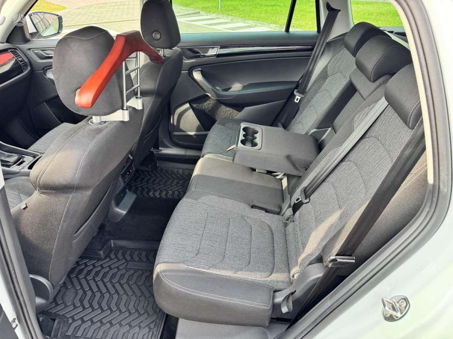 Белый Шкода Kodiaq 2018 в Пренай, объемом двигателя 1.97 л и пробегом 280 тыс. км за 14500 €, фото 37 на AUTOMOTO.COM.LV