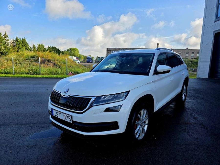 Белый Шкода Kodiaq 2018 в Кретинга, объемом двигателя 2.00 л и пробегом 355 тыс. км за 12700 €, фото 9 на AUTOMOTO.COM.LV