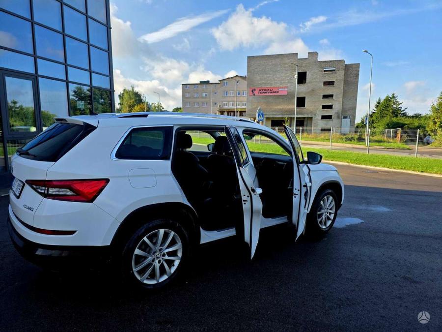 Белый Шкода Kodiaq 2018 в Кретинга, объемом двигателя 2.00 л и пробегом 355 тыс. км за 12700 €, фото 11 на AUTOMOTO.COM.LV