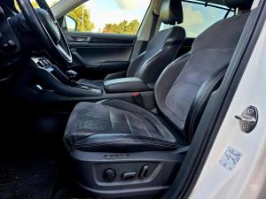 Белый Шкода Kodiaq 2018 в Кретинга, объемом двигателя 2.00 л и пробегом 355 тыс. км за 12700 €, фото 16 на AUTOMOTO.COM.LV