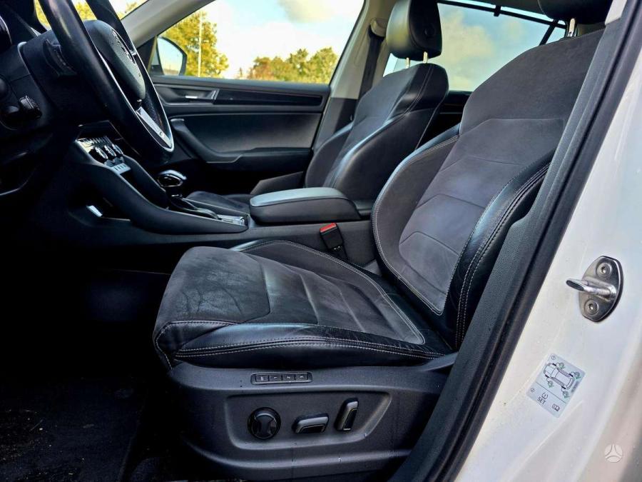 Белый Шкода Kodiaq 2018 в Кретинга, объемом двигателя 2.00 л и пробегом 355 тыс. км за 12700 €, фото 16 на AUTOMOTO.COM.LV