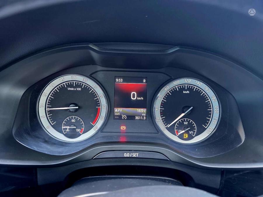 Белый Шкода Kodiaq 2018 в Кретинга, объемом двигателя 2.00 л и пробегом 355 тыс. км за 12700 €, фото 19 на AUTOMOTO.COM.LV