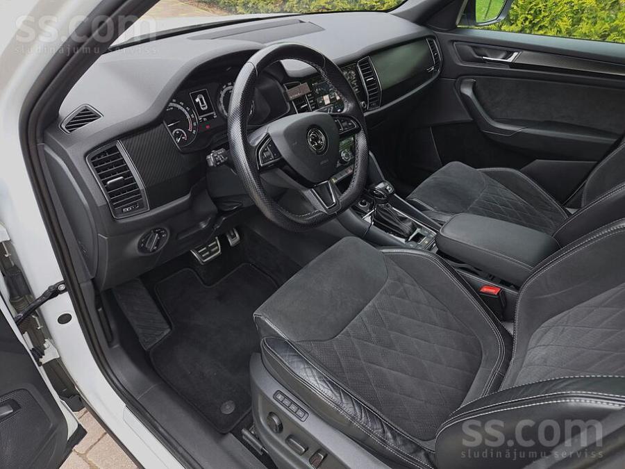 White Skoda Kodiaq 2018 in Riga, with an engine capacity of 2.00 L and mileage of 205 thousand km for 20500 €, photo 8 on AUTOMOTO.COM.LV
