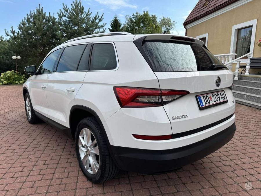 Balts Skoda Kodiaq 2018 Kelmė, ar dzinēja tilpumu 1.97 L un nobraukumu 293 tūkst. km par 17200 €, foto 8 vietnē AUTOMOTO.COM.LV