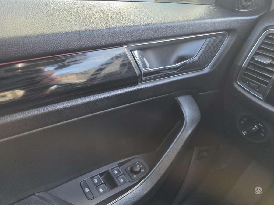 Белый Шкода Kodiaq 2018 в Кретинга, объемом двигателя 1.97 л и пробегом 352 тыс. км за 10995 €, фото 22 на AUTOMOTO.COM.LV