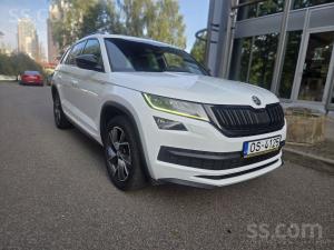 White Skoda Kodiaq 2018 in Riga, with an engine capacity of 2.00 L and mileage of 0 thousand km for 15900 €, photo 3 on AUTOMOTO.COM.LV
