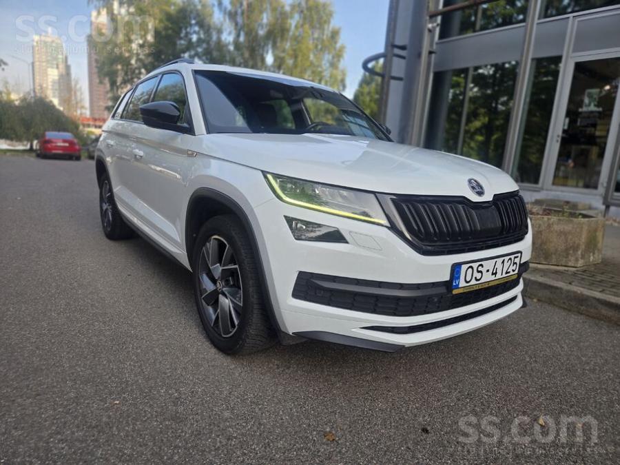 White Skoda Kodiaq 2018 in Riga, with an engine capacity of 2.00 L and mileage of 0 thousand km for 15900 €, photo 3 on AUTOMOTO.COM.LV