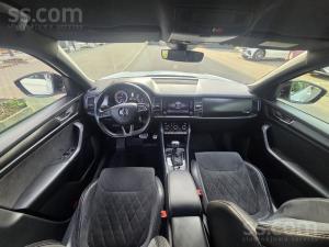 White Skoda Kodiaq 2018 in Riga, with an engine capacity of 2.00 L and mileage of 0 thousand km for 15900 €, photo 11 on AUTOMOTO.COM.LV
