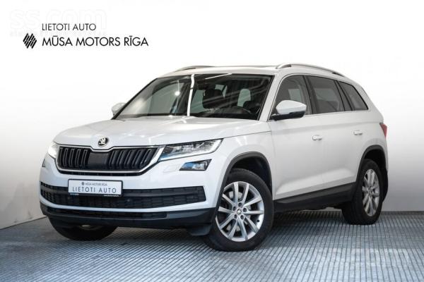Белый Шкода Kodiaq 2018 в Рига, объемом двигателя 2.00 л и пробегом 150 тыс. км за 19900 €, фото 1 на AUTOMOTO.COM.LV