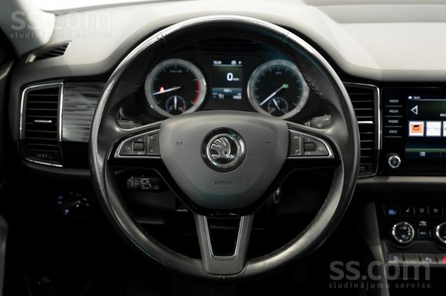 Balts Skoda Kodiaq 2018 Rīga, ar dzinēja tilpumu 2.00 L un nobraukumu 150 tūkst. km par 19900 €, foto 13 vietnē AUTOMOTO.COM.LV
