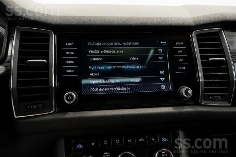 Balts Skoda Kodiaq 2018 Rīga, ar dzinēja tilpumu 2.00 L un nobraukumu 150 tūkst. km par 19900 €, foto 25 vietnē AUTOMOTO.COM.LV