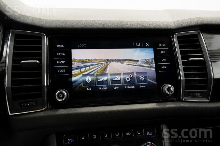 Balts Skoda Kodiaq 2018 Rīga, ar dzinēja tilpumu 2.00 L un nobraukumu 150 tūkst. km par 19900 €, foto 30 vietnē AUTOMOTO.COM.LV
