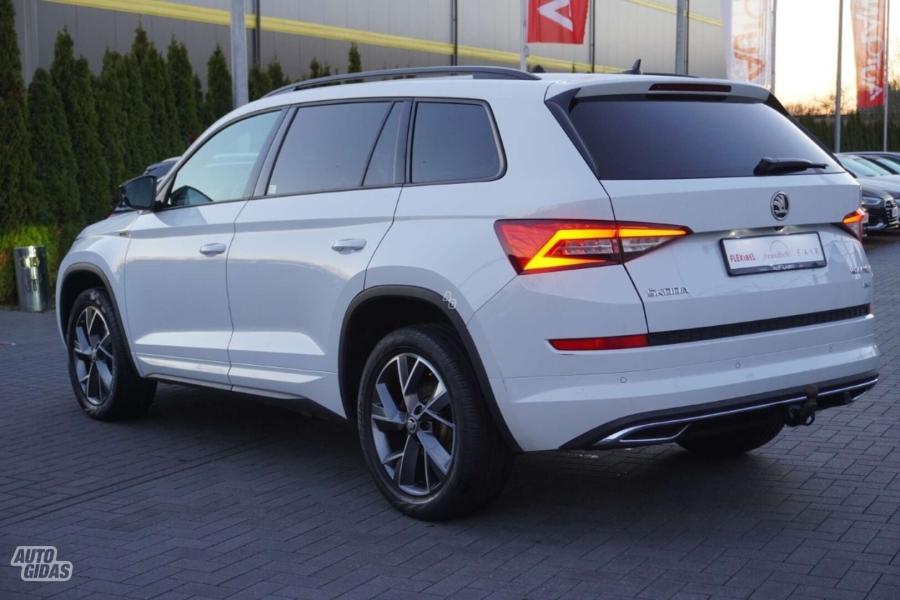 White Skoda Kodiaq 2019 in Kaunas, with an engine capacity of 2.00 L and mileage of 90 thousand km for 31660 €, photo 3 on AUTOMOTO.COM.LV