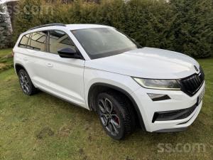 Balts Skoda Kodiaq 2019 Rīga, ar dzinēja tilpumu 2.00 L un nobraukumu 261 tūkst. km par 21500 €, foto 4 vietnē AUTOMOTO.COM.LV