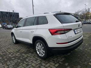 Белый Шкода Kodiaq 2019 в Вильнюс, объемом двигателя 1.97 л и пробегом 121 тыс. км за 22800 €, фото 4 на AUTOMOTO.COM.LV